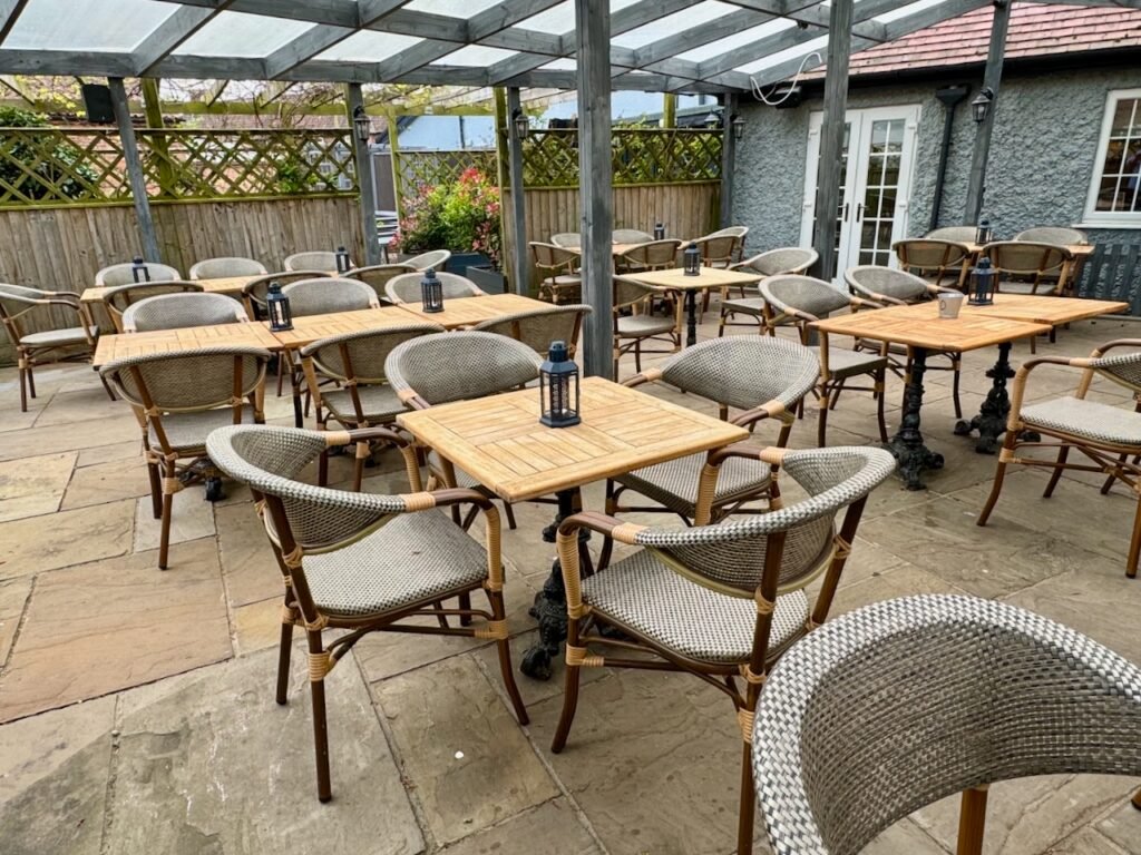 Crown At Rolleston – Pub Restaurant Bar near Southwell Racecourse